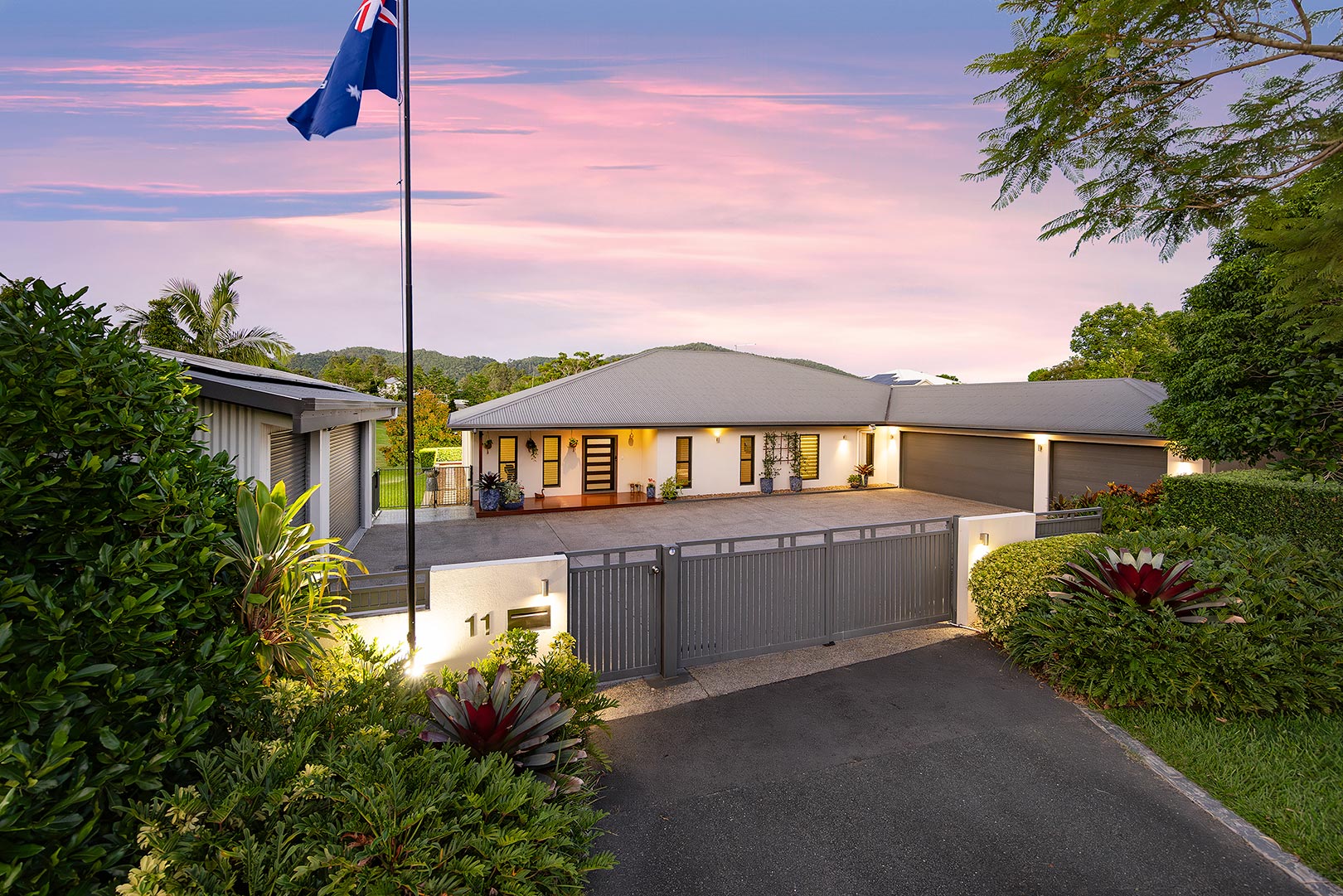11 Haigh Crescent Samford Valley 4520 QLD - Residential - Acreage ...